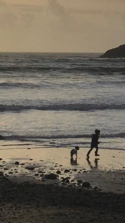 A Boy and his Dog at the End of the World by C.A. Fletcher (Book Review ...