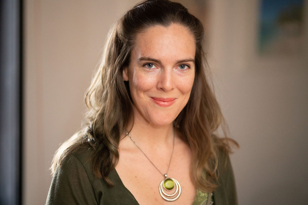 Women in SFF Author Spotlight - Heather Child (THE UNDOING OF ARLO ...