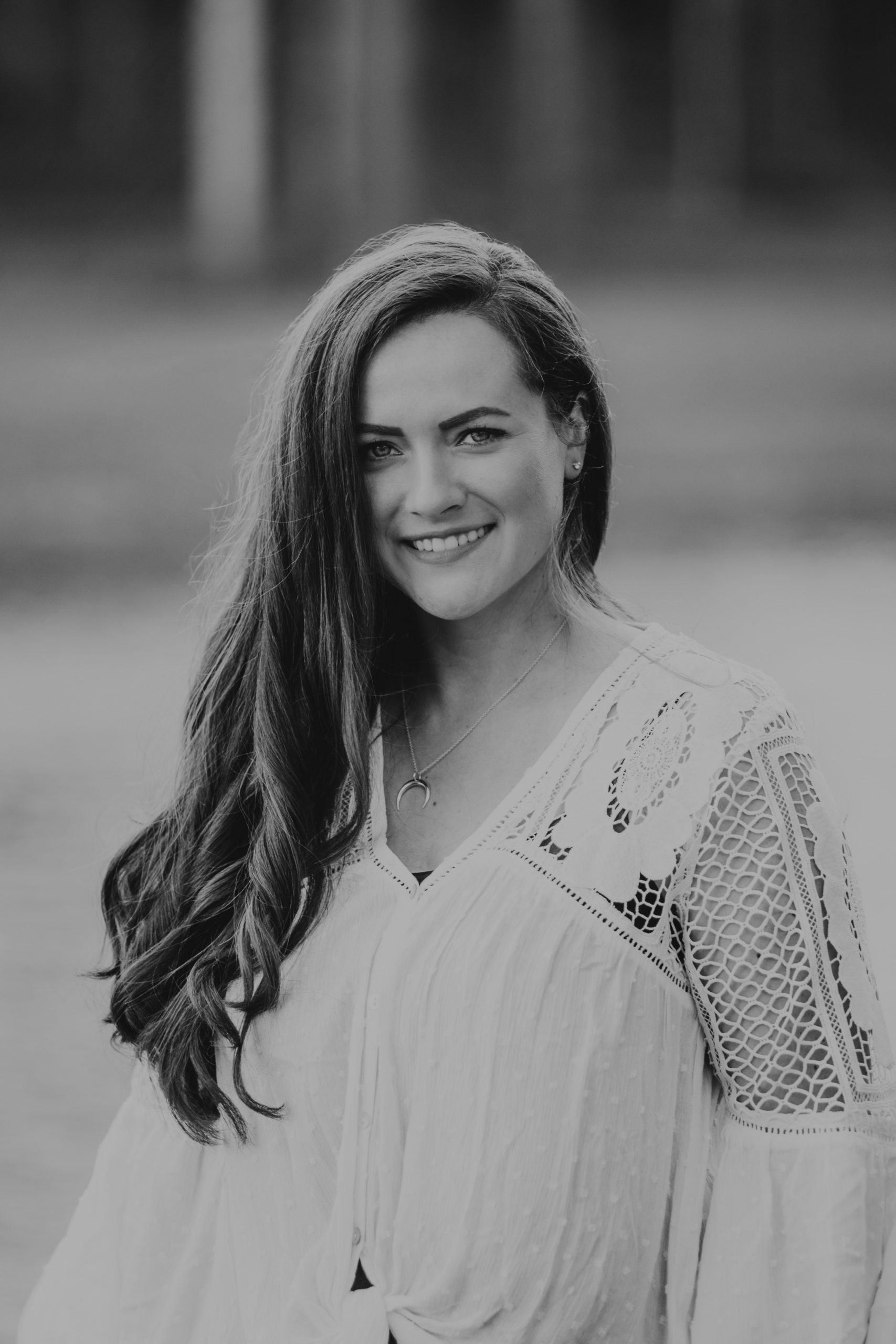 Interview with Rebecca Ross (A RIVER ENCHANTED) | Fantasy-Hive